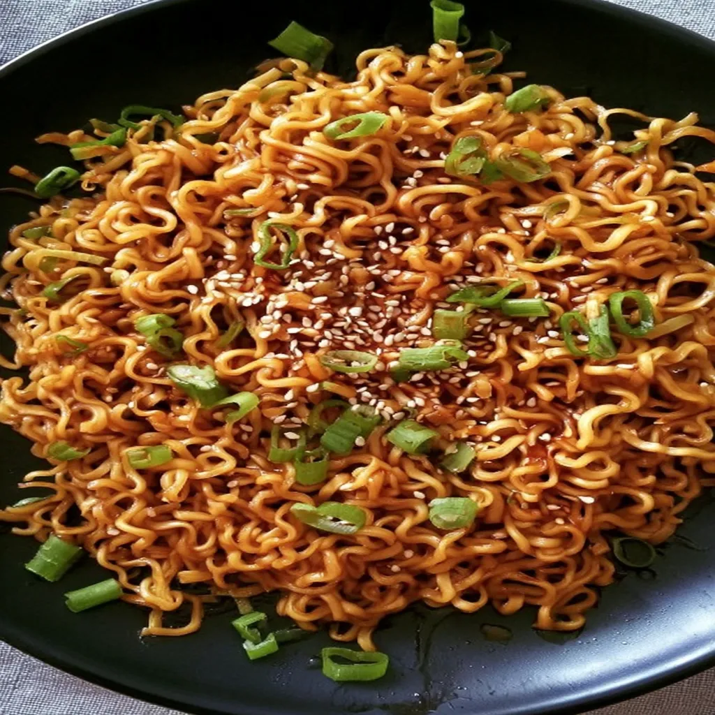 How to Make Appetizing 10 Minute Sesame Garlic Ramen Noodles: 7 ...